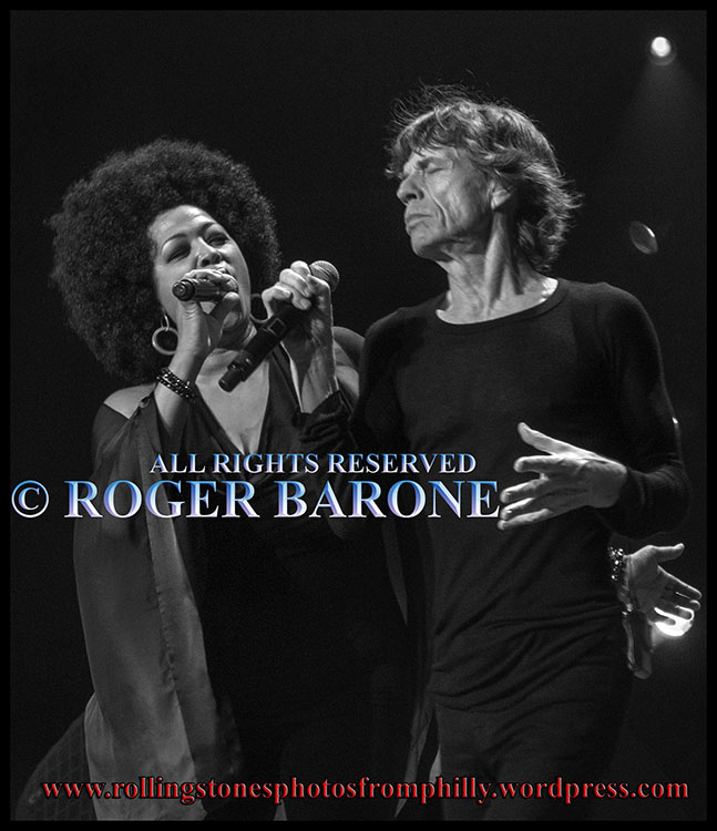 ROLLING STONES PHOTO: MICK JAGGER & LISA FISCHER “SYMPATHY” WELLS FARGO ...